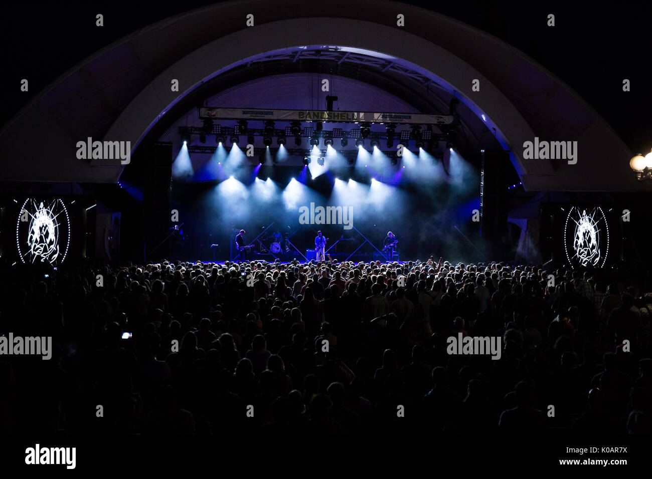 Shapeshifter band hi-res stock photography and images - Alamy