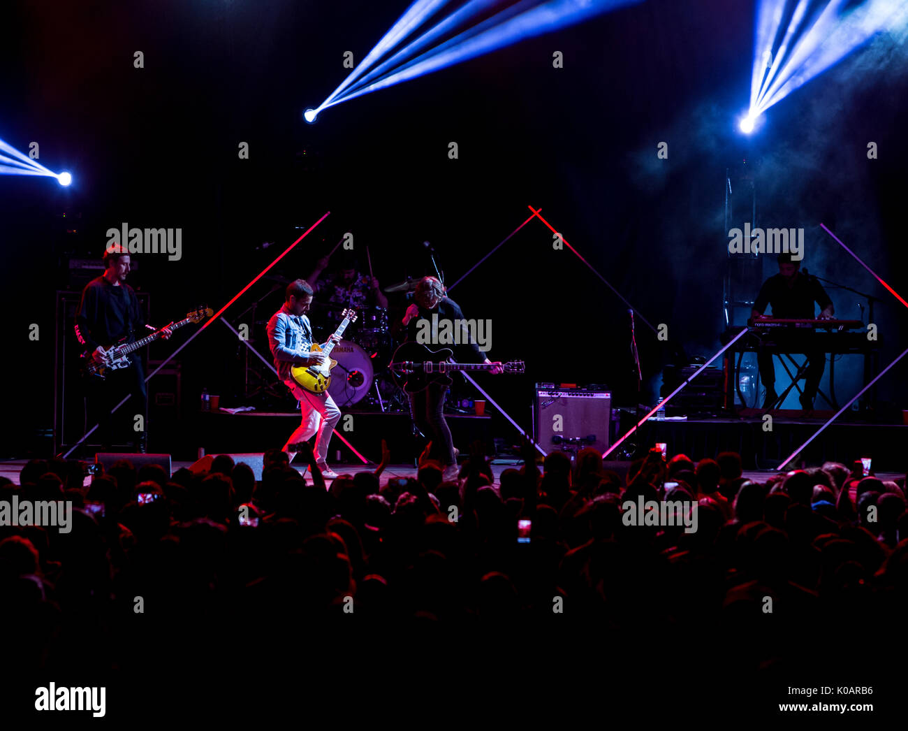 Shapeshifter band hi-res stock photography and images - Alamy