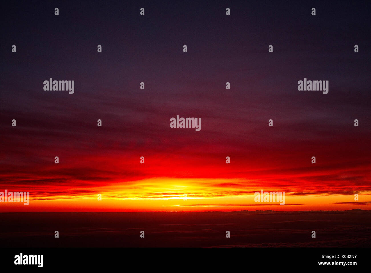 Sunset, in flight over London, England, UK Stock Photo - Alamy