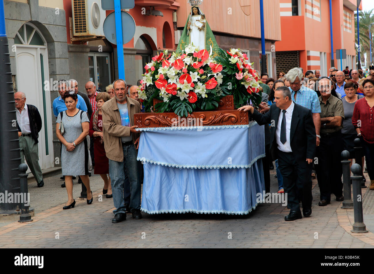 Fiesta procession Nuestra Senora de la Candelaria, Gran Tarajal ...