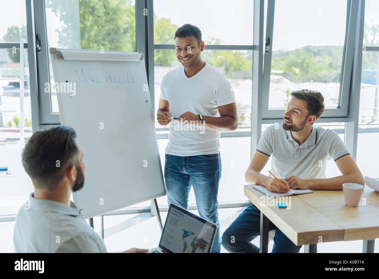 A man conducting a meeting hi-res stock photography and images - Alamy