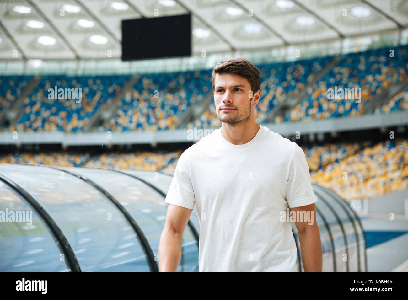 Walking into the stadium hi-res stock photography and images - Alamy