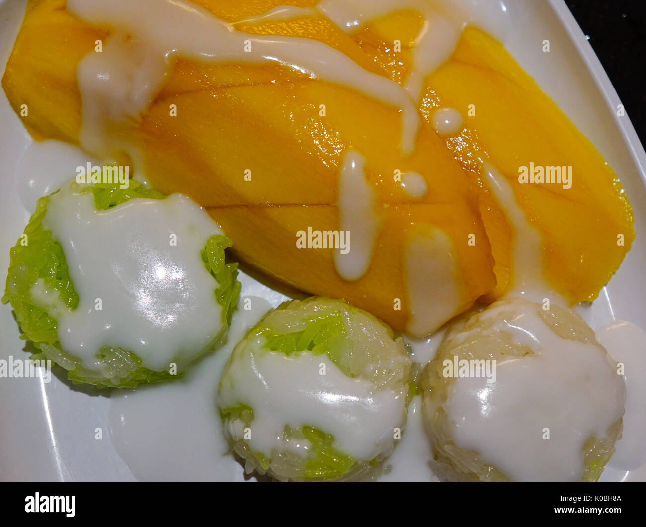 Mango sticky rice bangkok hi-res stock photography and images - Alamy
