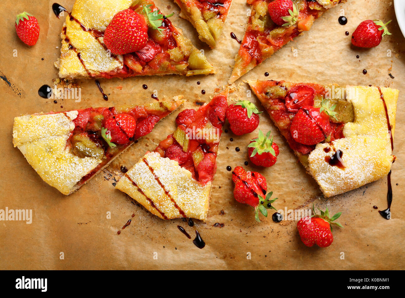 summer tart with strawberry, sweet food Stock Photo - Alamy