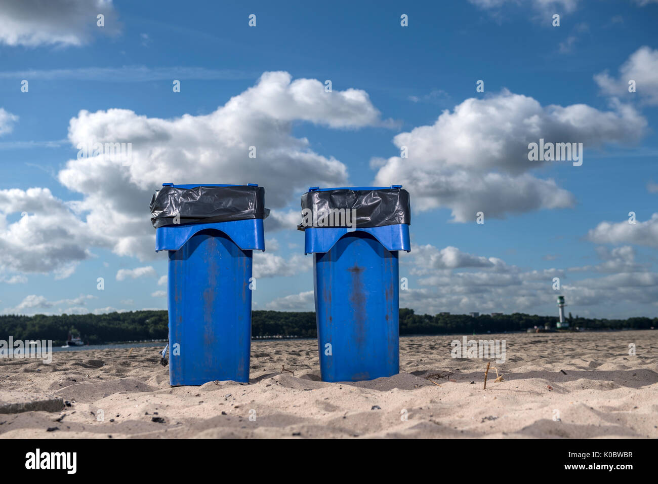 garbage bins at the beach Stock Photo - Alamy