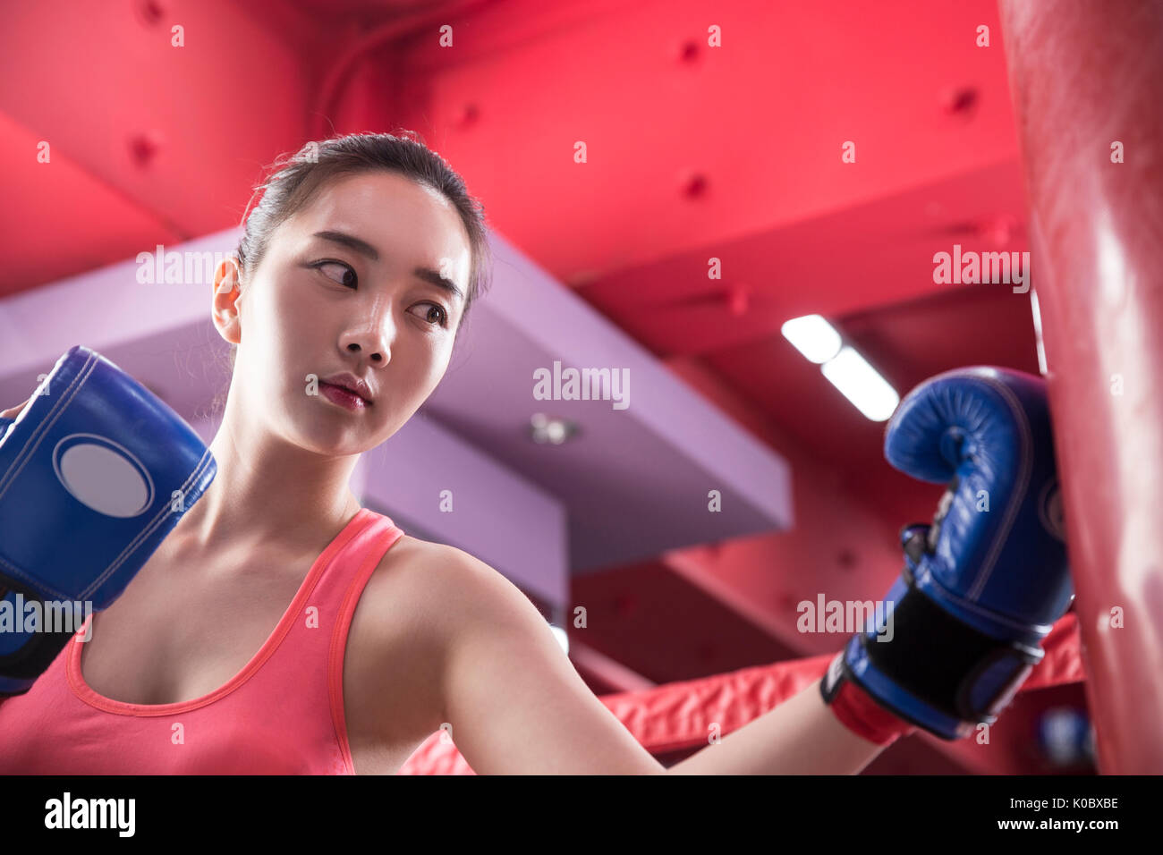 Young women practice boxing hi-res stock photography and images - Alamy