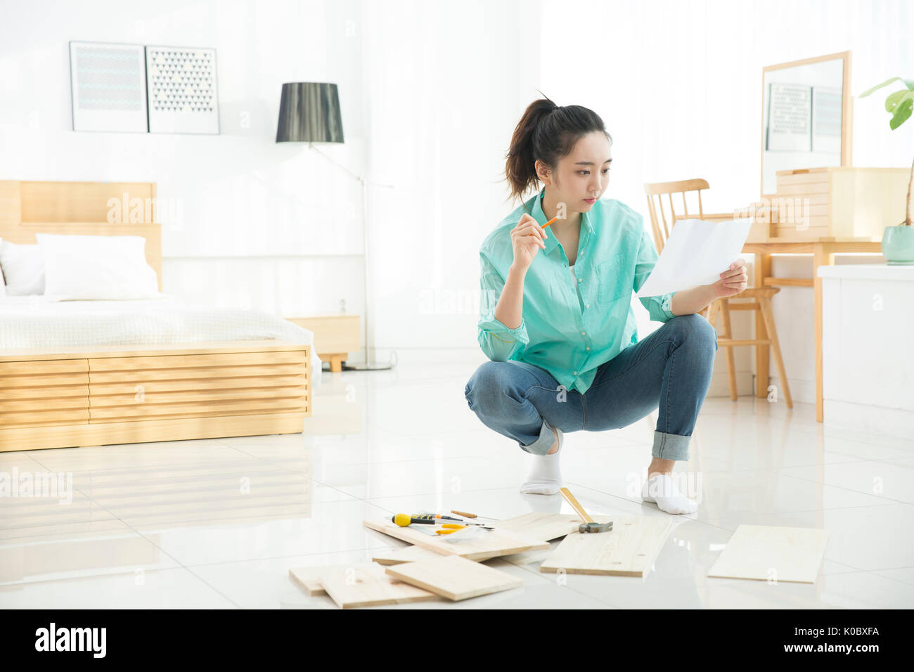 Woman doing craft hi-res stock photography and images - Alamy