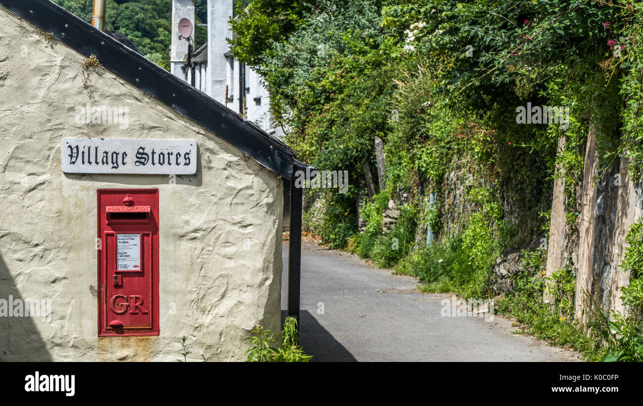 Village stores hi-res stock photography and images - Alamy