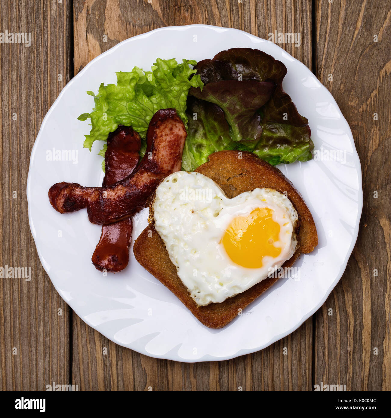 Egg shaped dish hi-res stock photography and images - Alamy