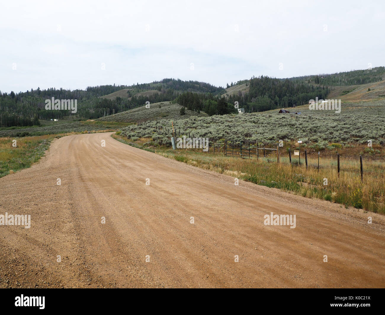 Dirt and gravel road hi-res stock photography and images - Alamy