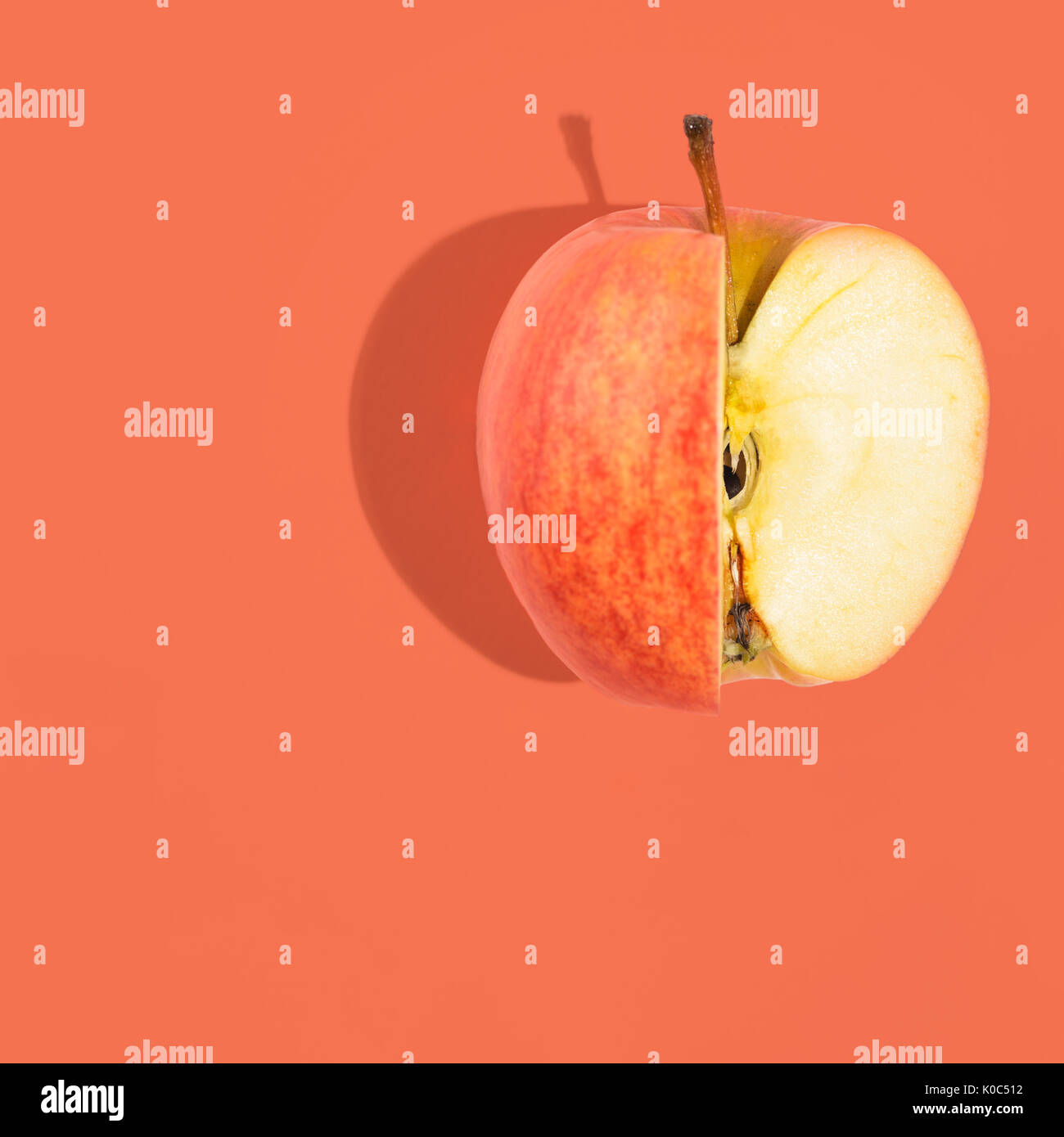 Minimalistic apple hi-res stock photography and images - Alamy