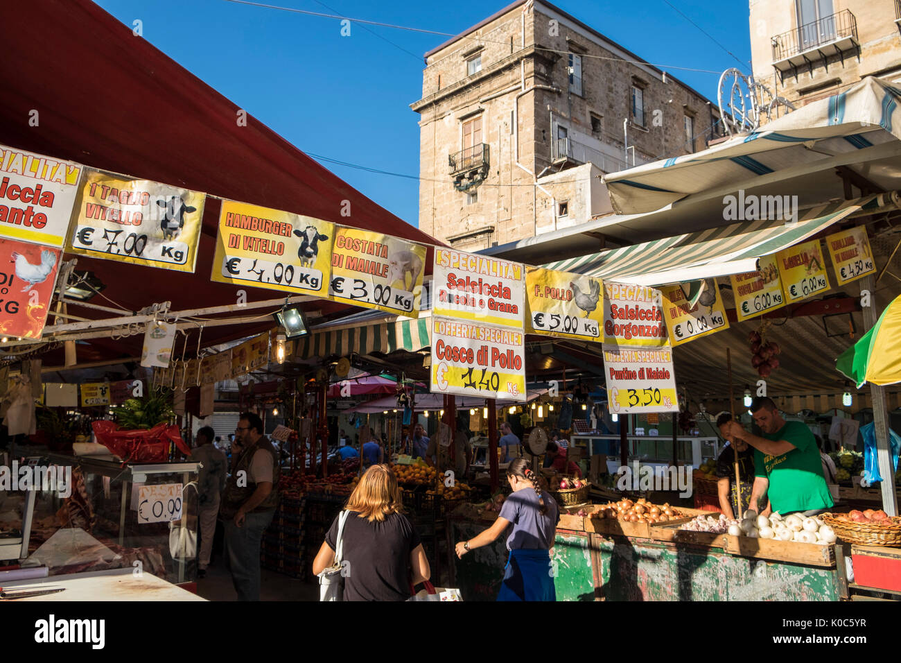 Ballaro market old town palermo hi-res stock photography and images - Alamy