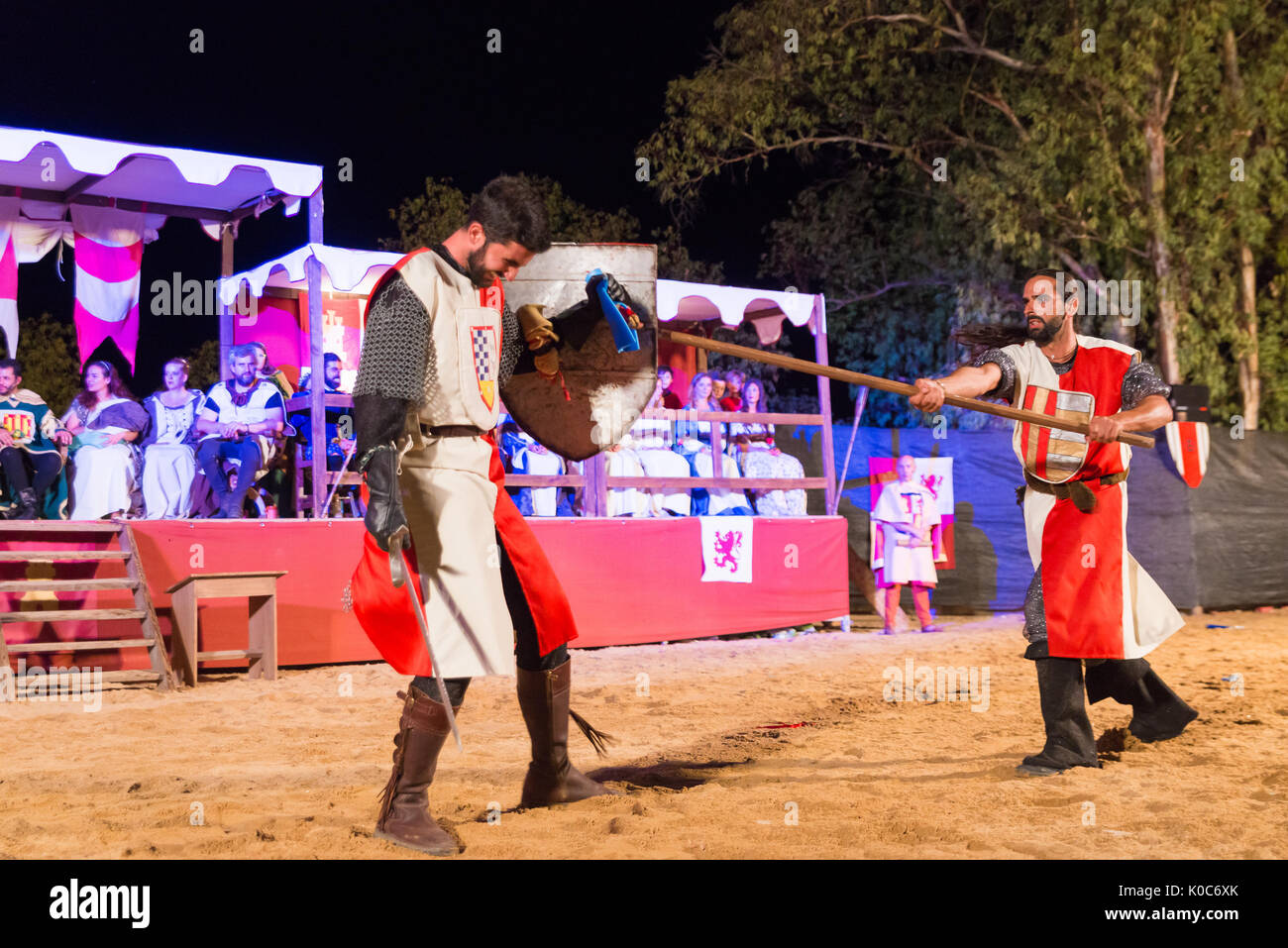 Knights fighting in medieval tournament hi-res stock photography and ...