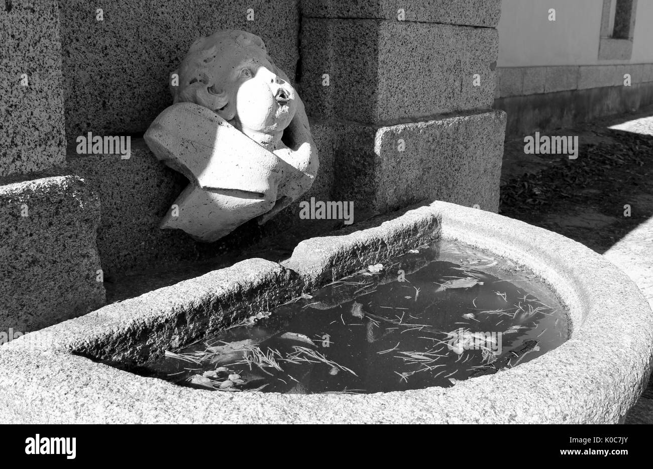 Black source hi-res stock photography and images - Alamy