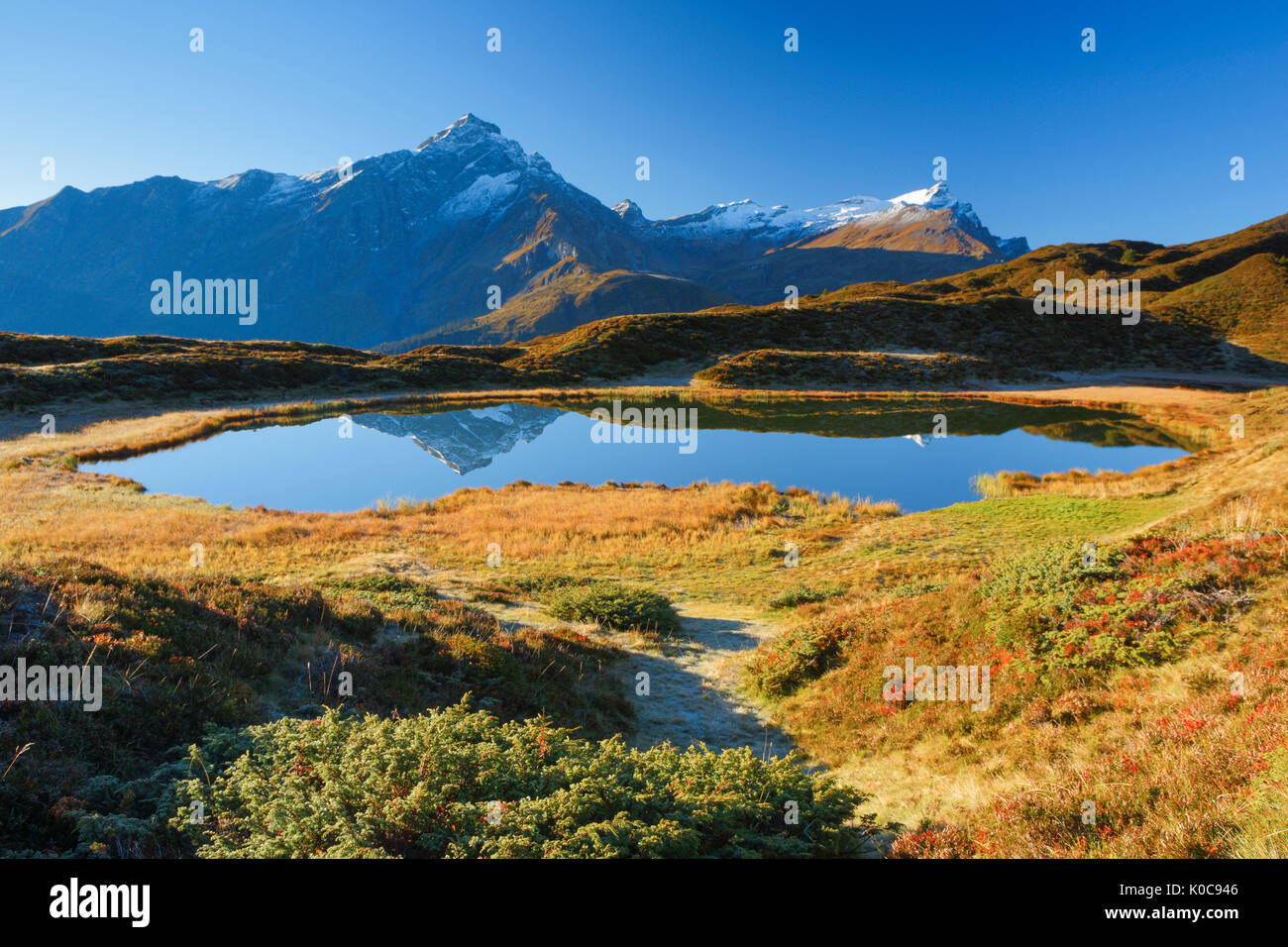 Bergsee Spiegelung High Resolution Stock Photography and Images - Alamy