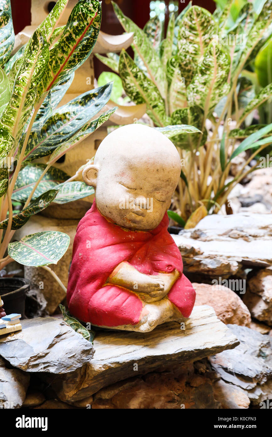 Little buddha hi-res stock photography and images - Alamy