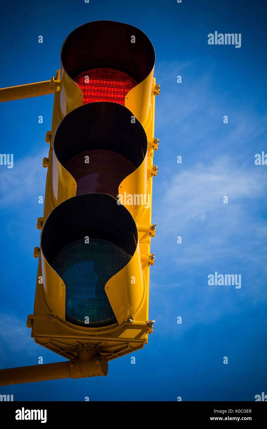 Stop sign and red light hi-res stock photography and images - Alamy