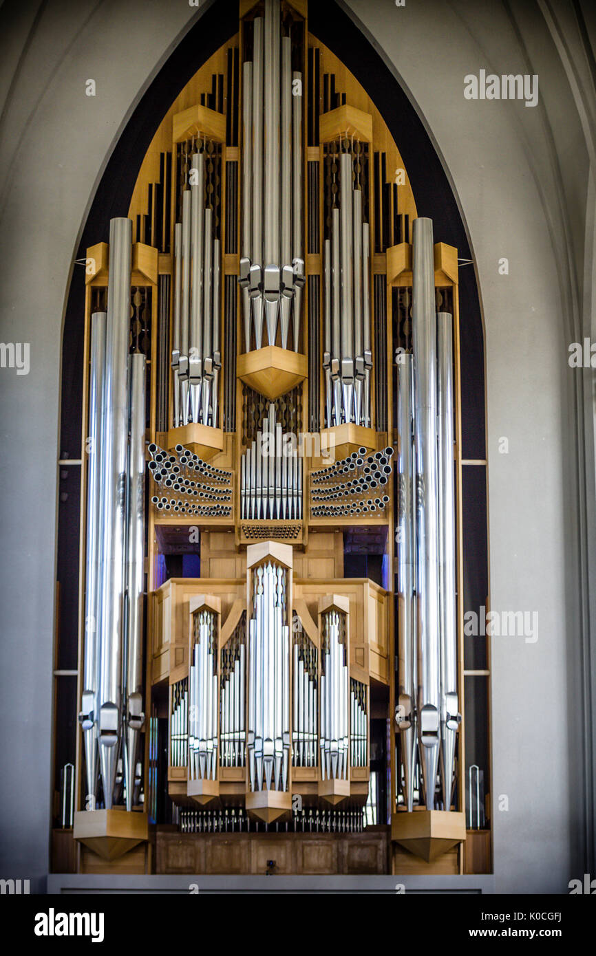 Silver pipe organ hi-res stock photography and images - Alamy