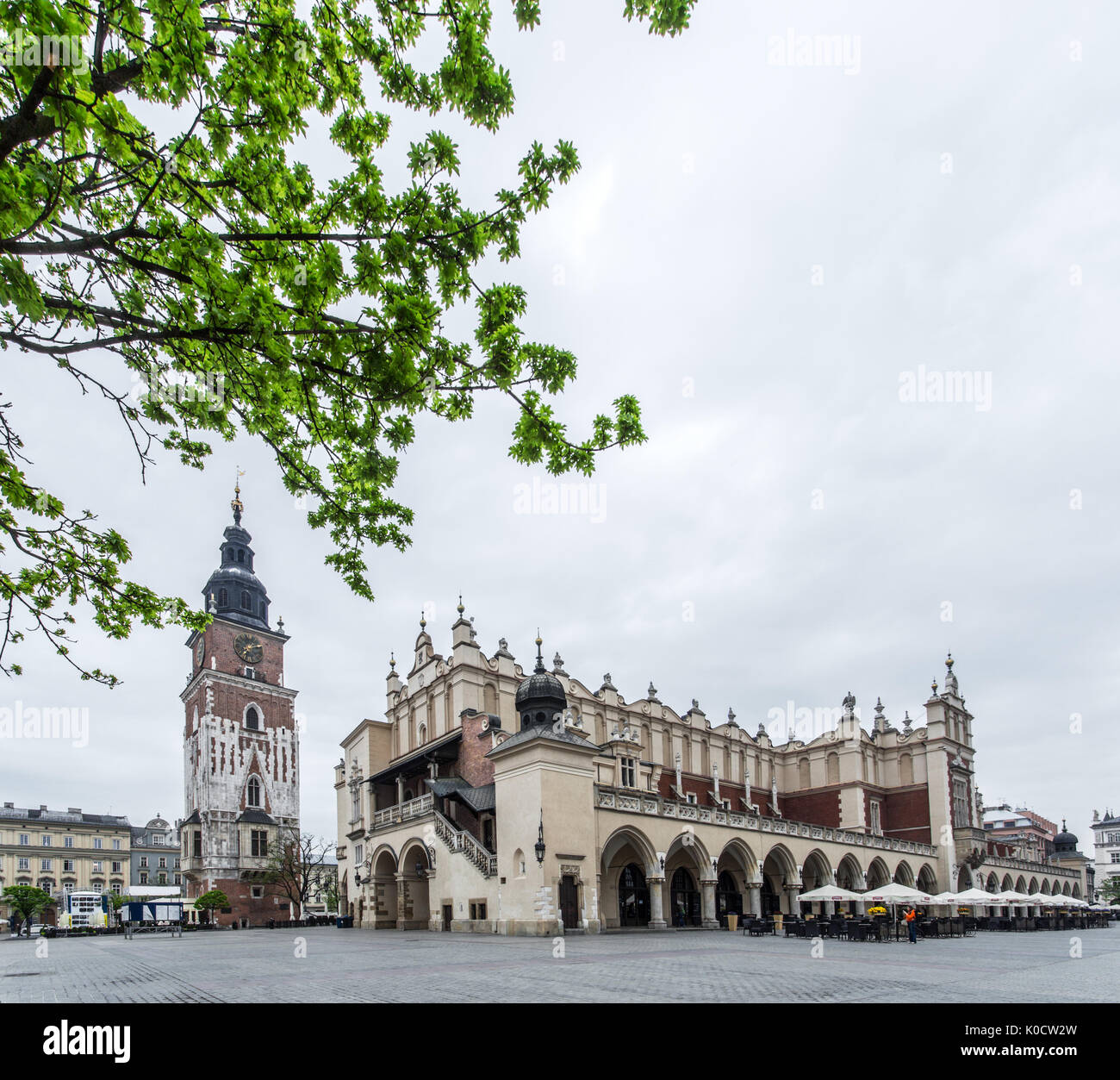 Cloth hall krakau hi-res stock photography and images - Alamy