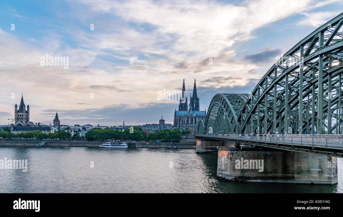 Kölner dom aerial hi-res stock photography and images - Alamy
