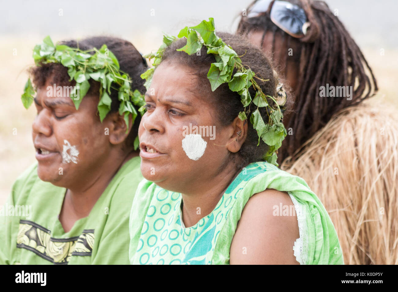 Native singers hi-res stock photography and images - Alamy