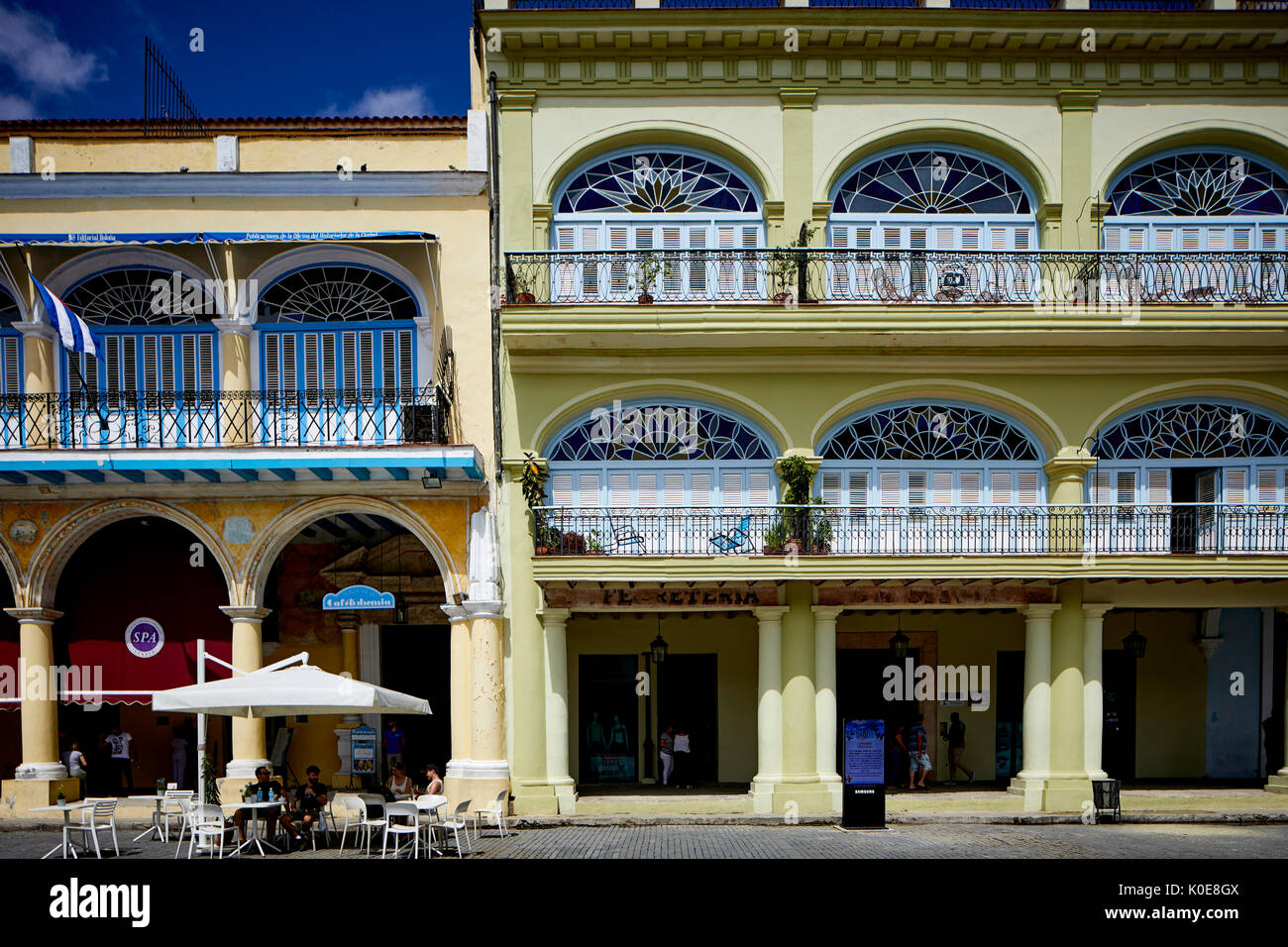 Capital Havana in Cuba, Cuban tourist landmark colourful Old Square in ...
