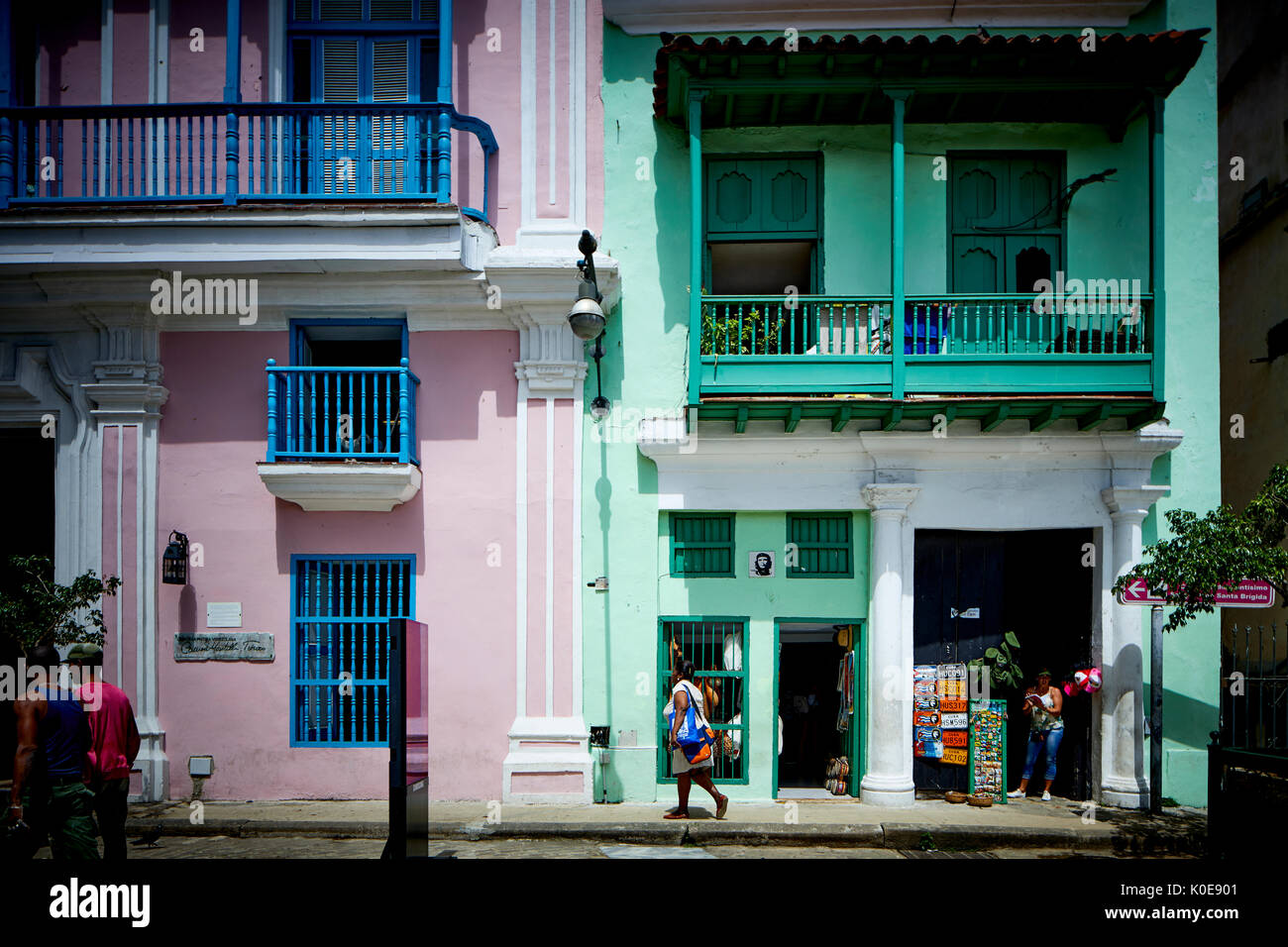 Cuban town square hi-res stock photography and images - Alamy