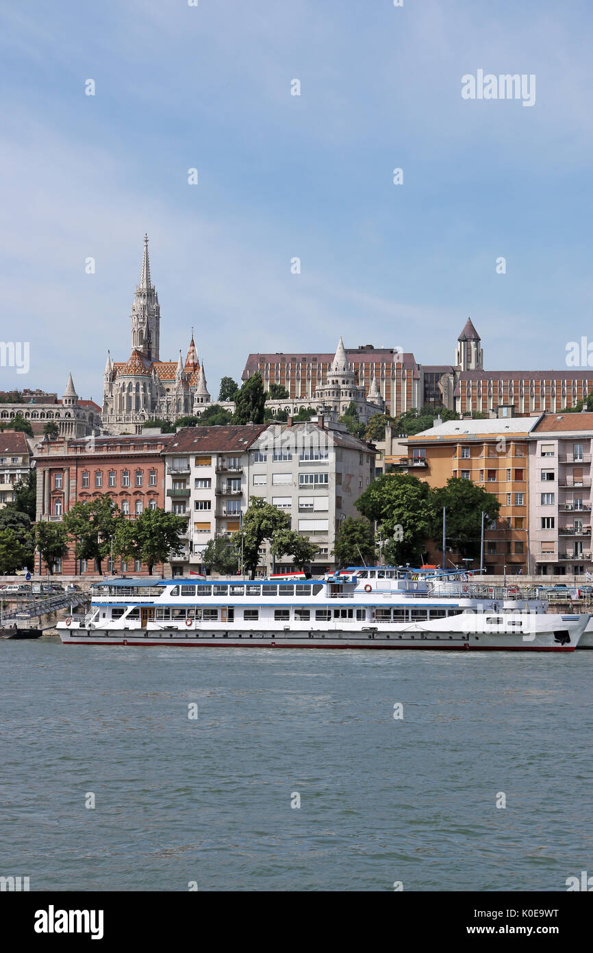 Danube river cruiser hi-res stock photography and images - Alamy