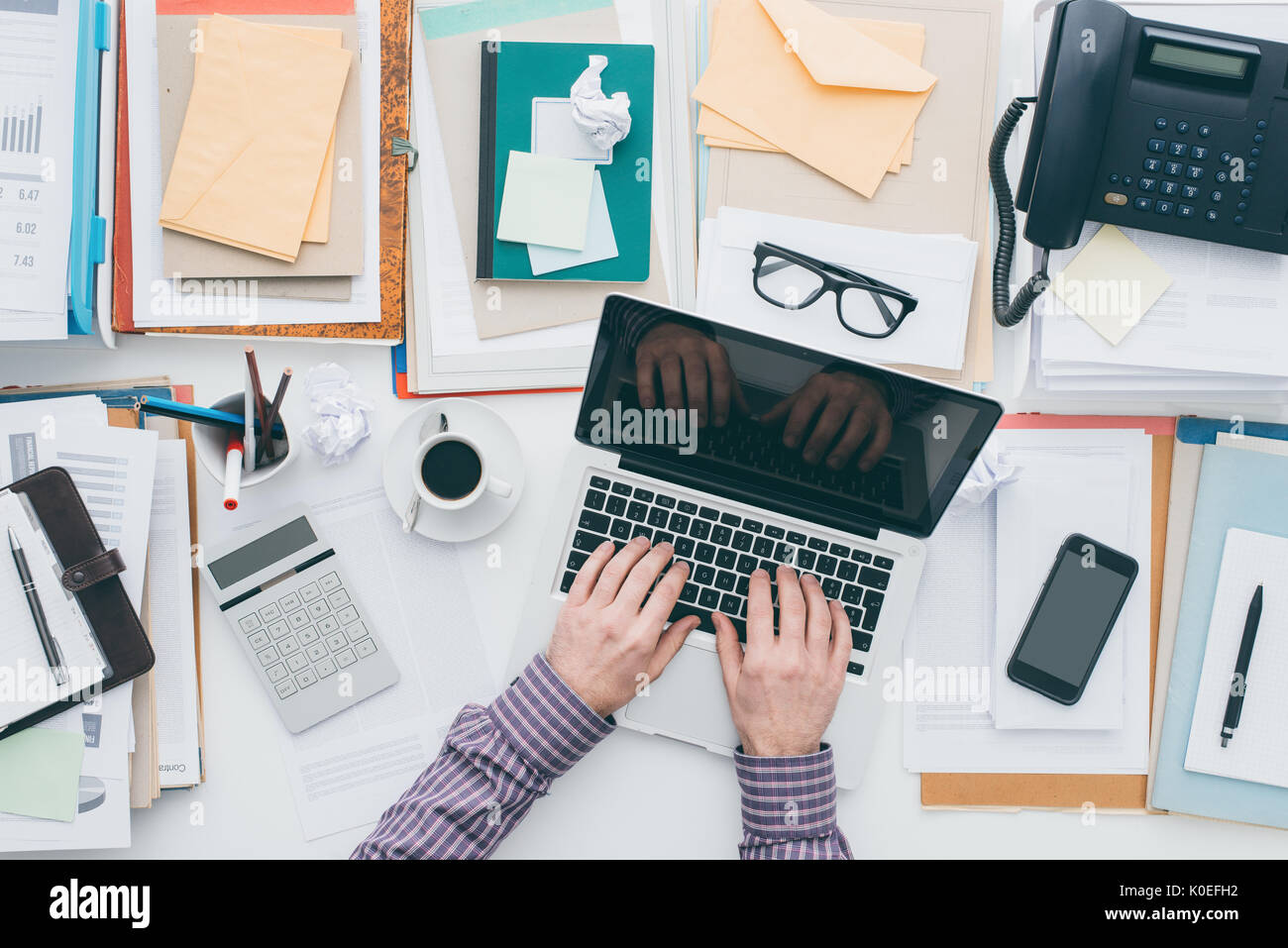 Full office hi-res stock photography and images - Alamy