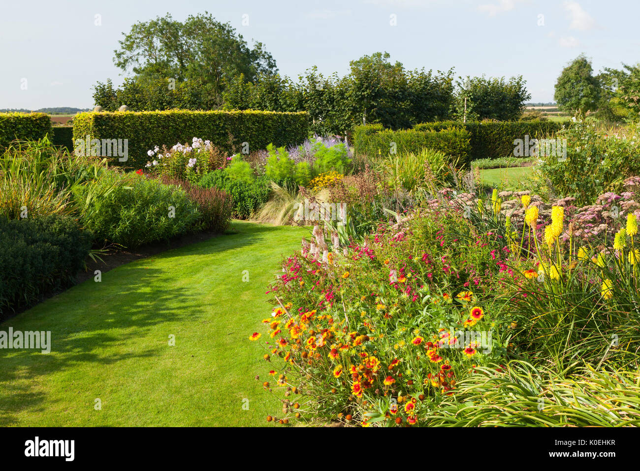 Brightwater garden hi-res stock photography and images - Alamy