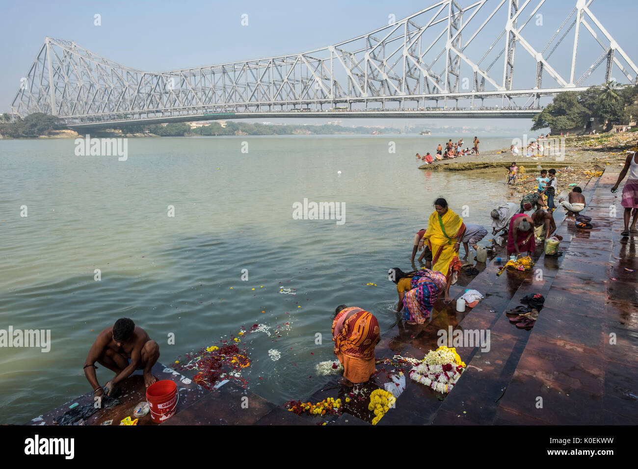 Bridges of kolkata hi-res stock photography and images - Alamy