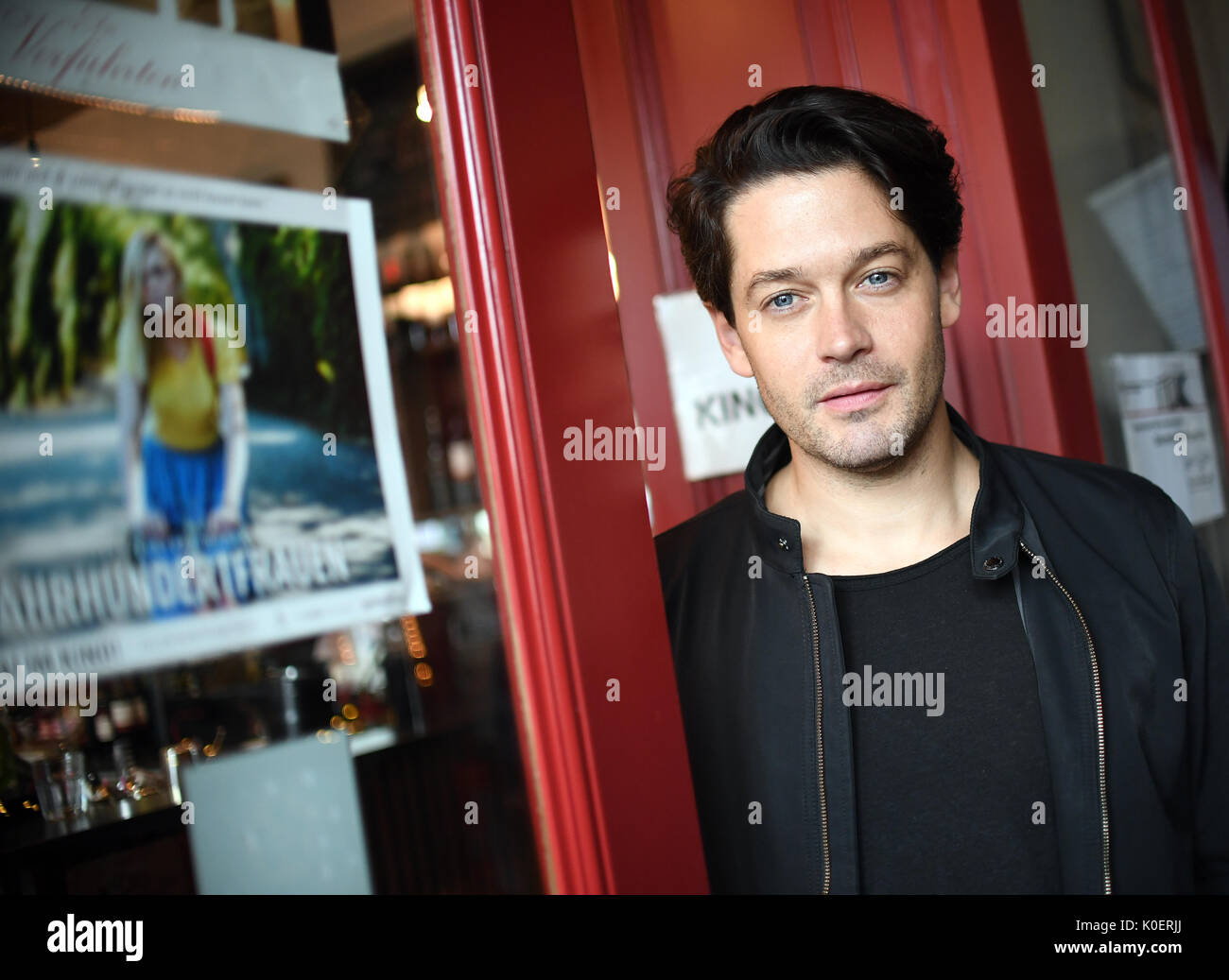 Boys of hours hi-res stock photography and images - Alamy