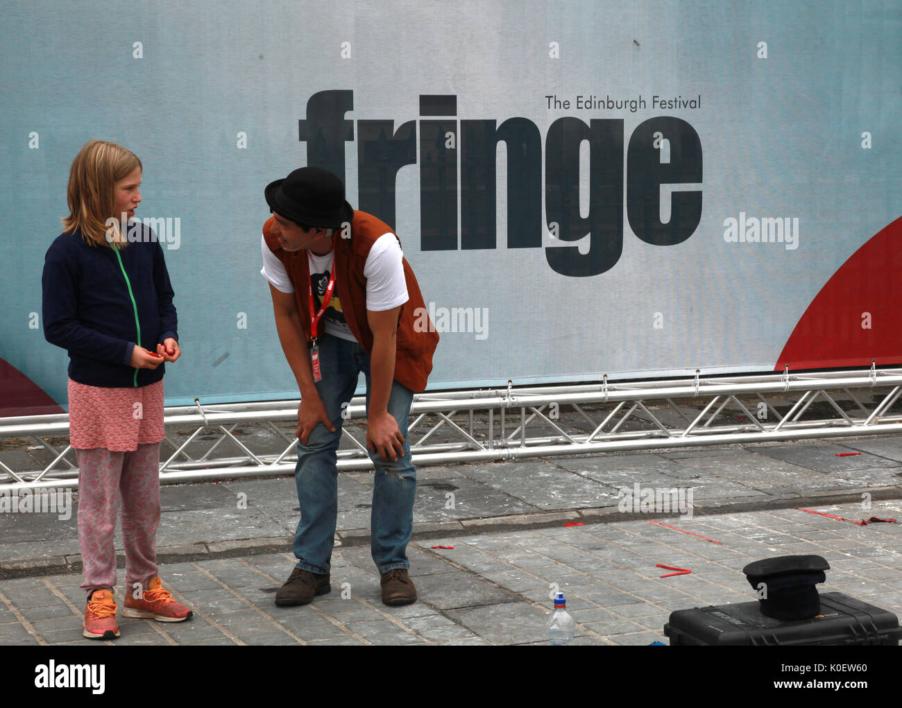 Edinburgh, UK. 22nd Aug, 2017. Street Artists performing at the ...