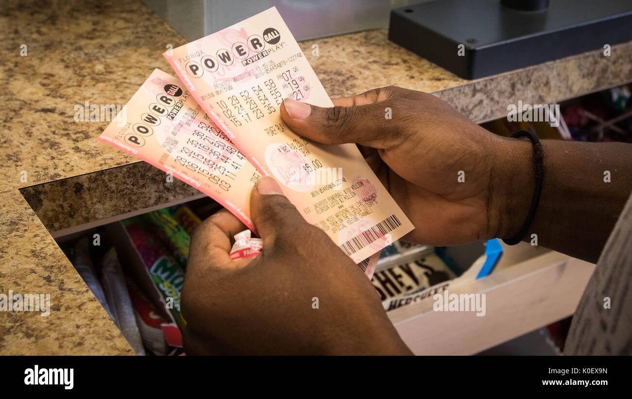 Ale gas station hi-res stock photography and images - Alamy