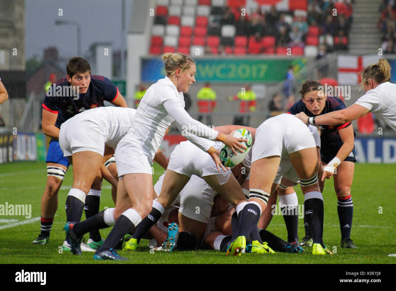 Belfast, Northern, Ireland. 22nd Aug, 2017. Natasha Hunt with the ball ...