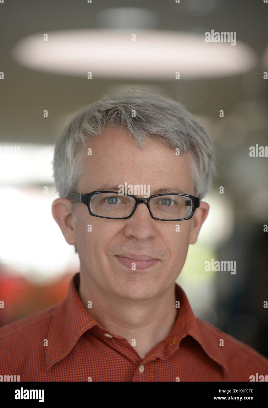 Perception laboratory hi-res stock photography and images - Alamy