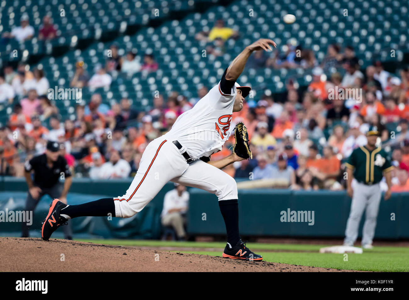 Baltimore, USA. 22nd Aug, 2017. Baltimore Orioles starting pitcher ...