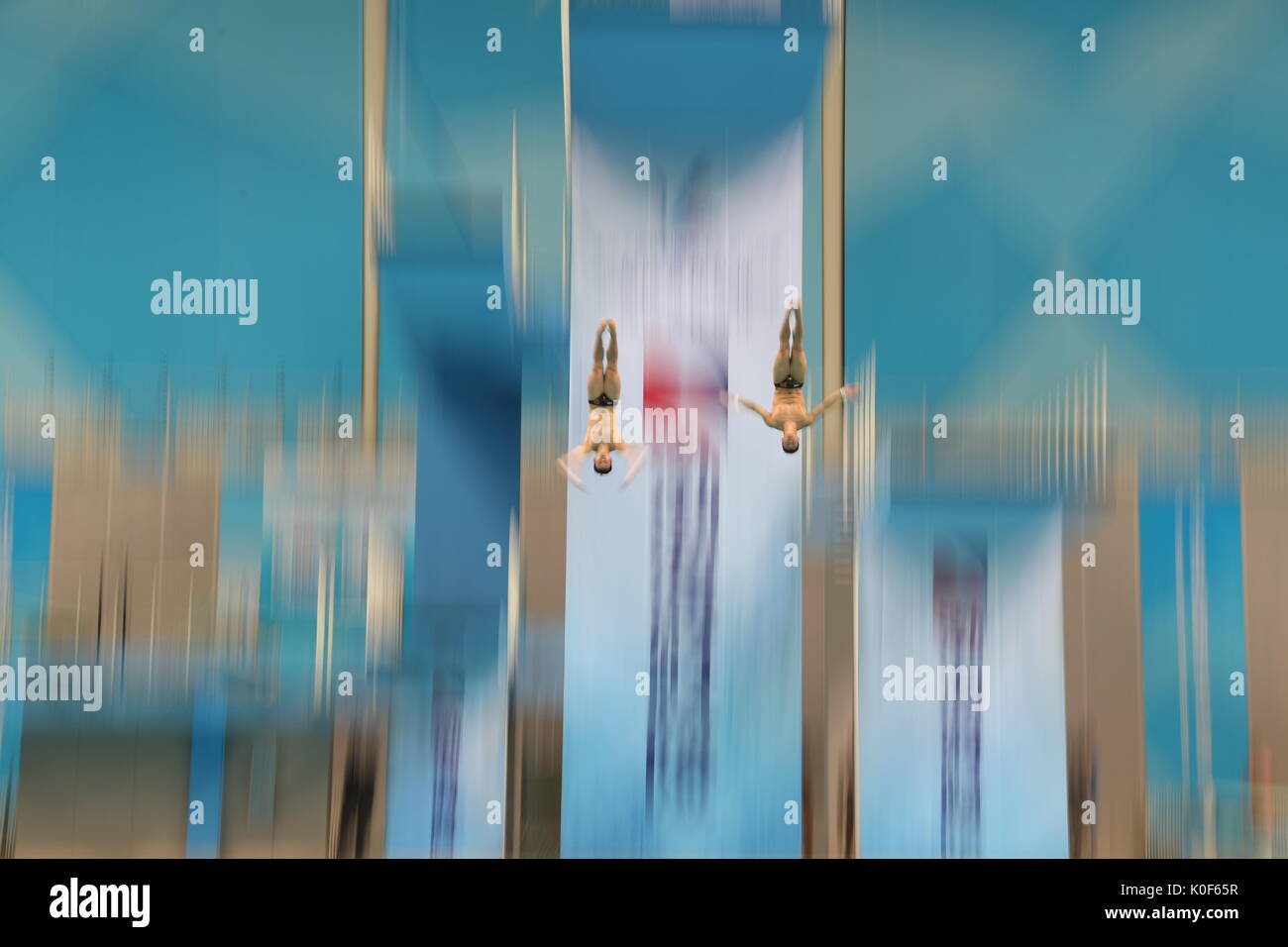 Tianjin. 23rd Aug, 2017. Qiu Bo and Yang Jian of Sichuan compete during ...