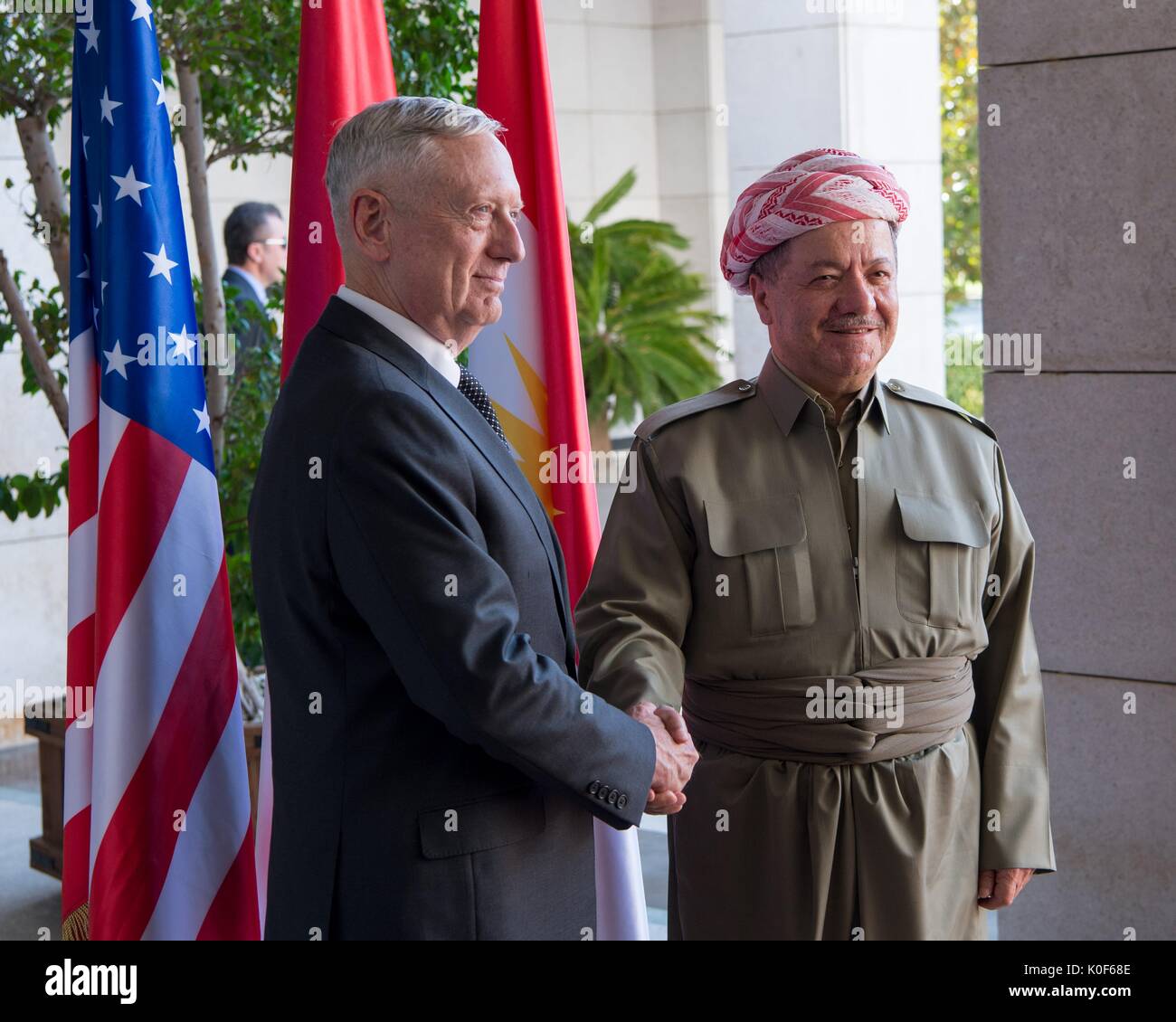 James mattis iraq hi-res stock photography and images - Alamy