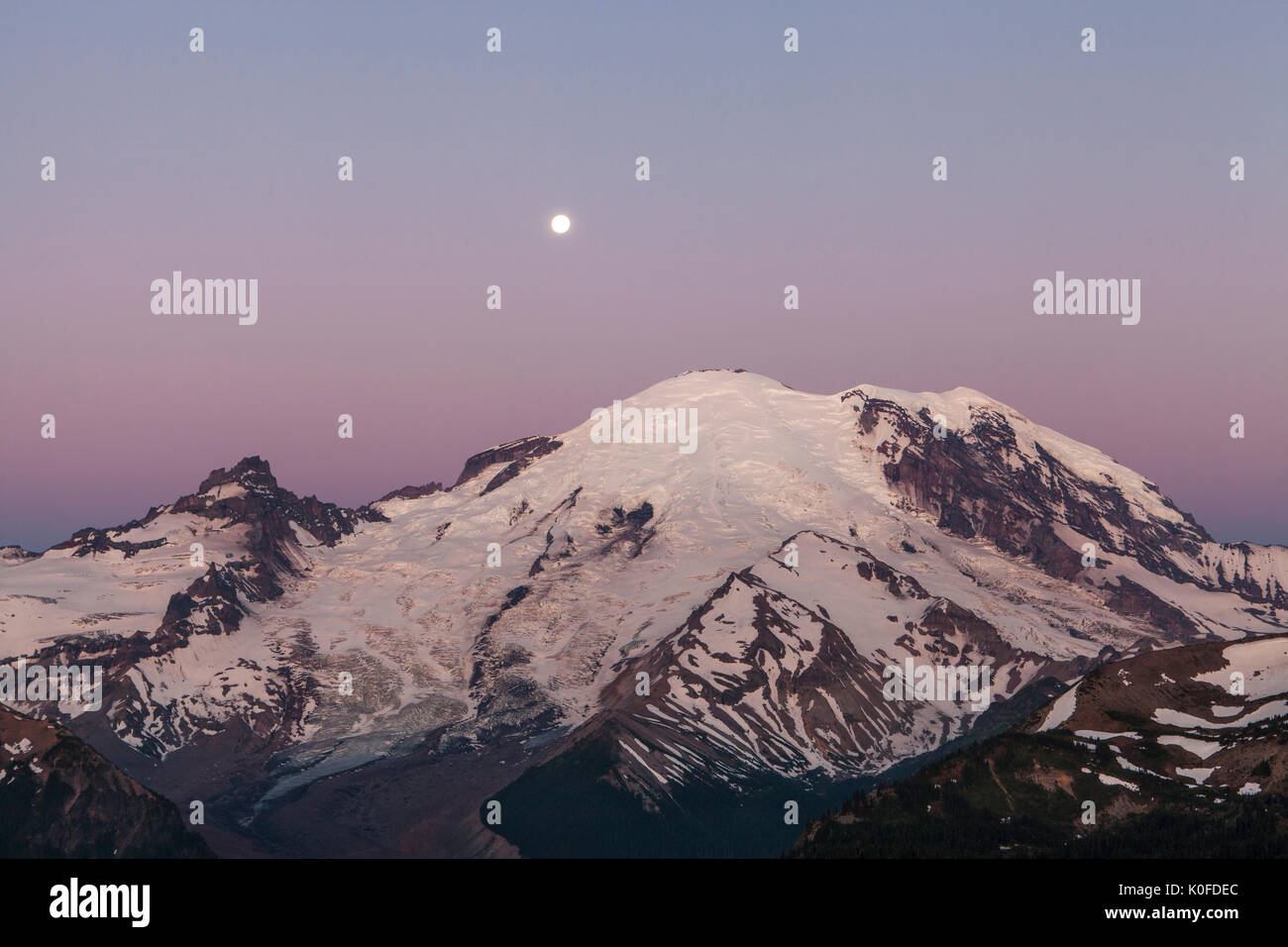 A full moon sparkles over Mt. Rainier and Sunrise, Mount Rainier ...