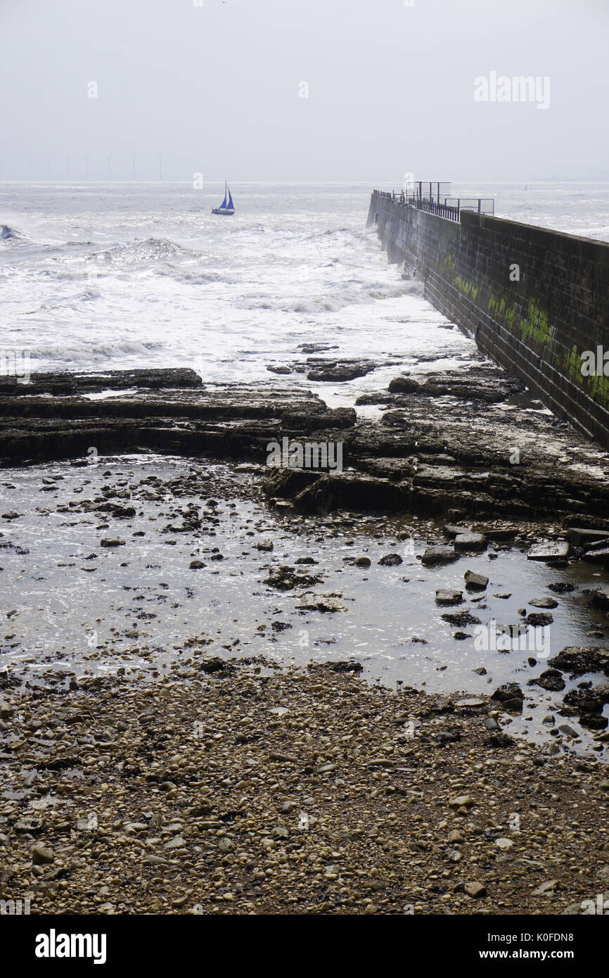 North breakwater pier hi-res stock photography and images - Alamy