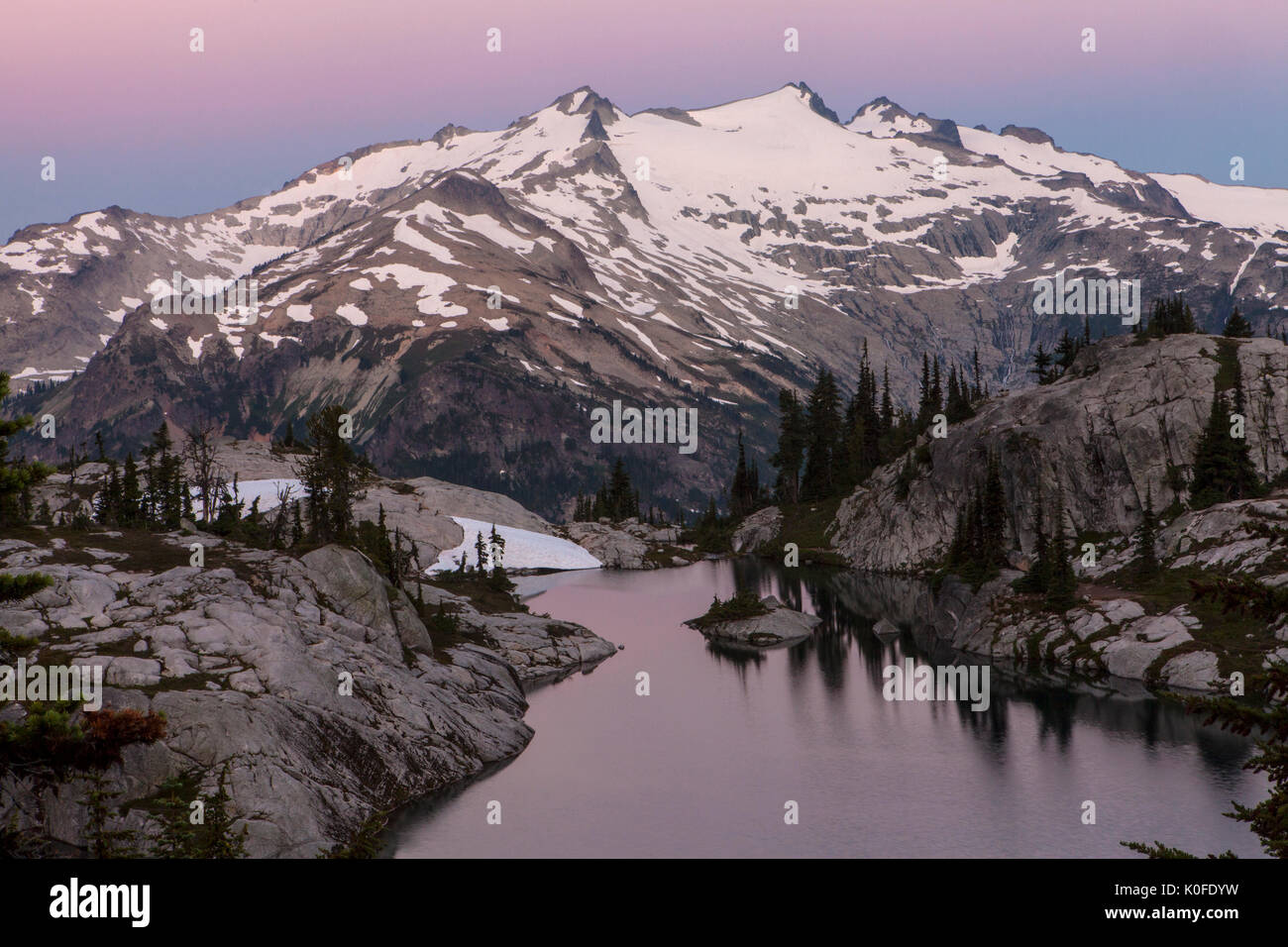 Mount Daniel above Robin Lake before sunrise, Alpine Lakes Wilderness ...