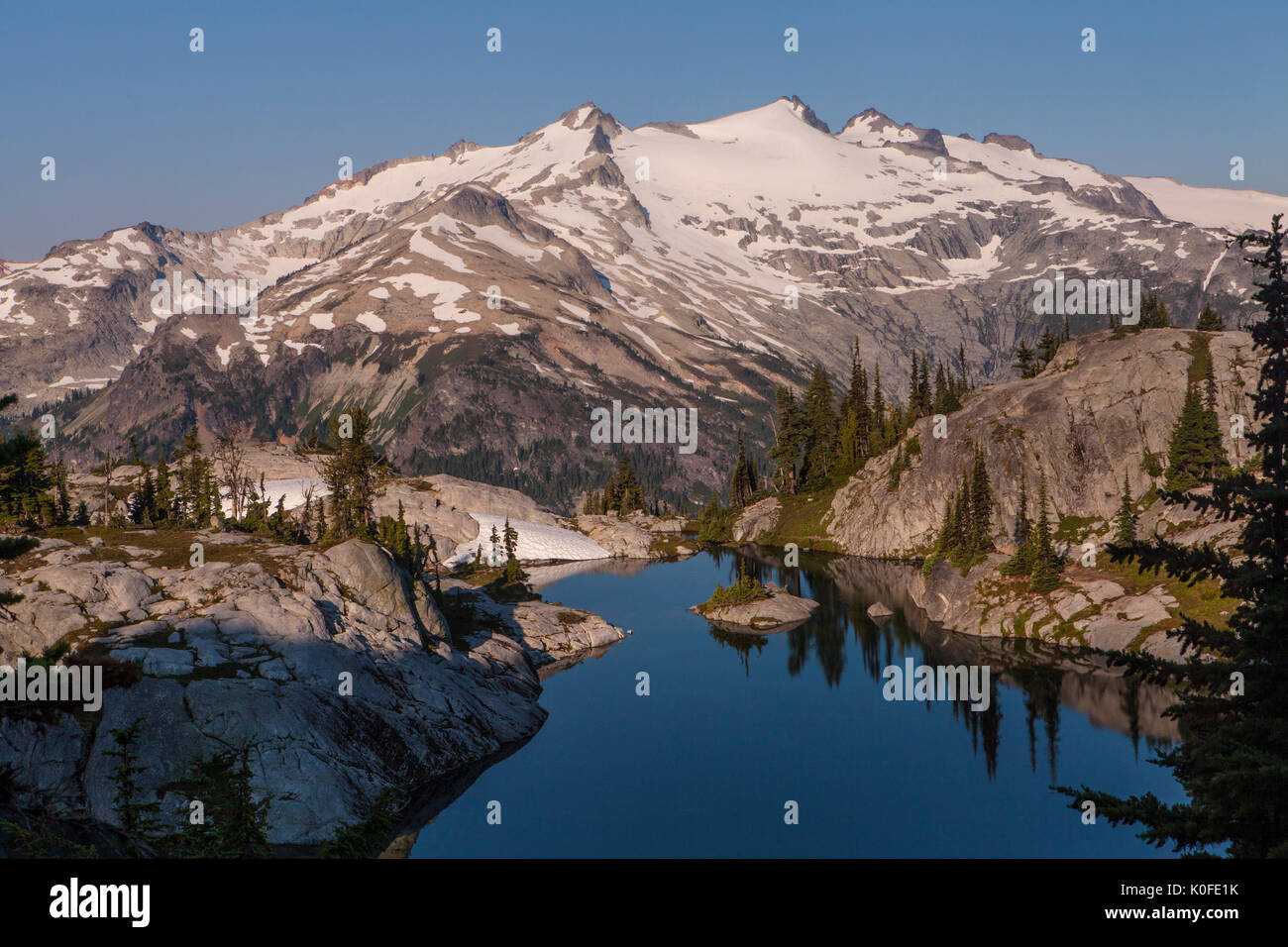 Mount Daniel above lower Robin Lake, Alpine Lakes Wilderness, Cascade ...