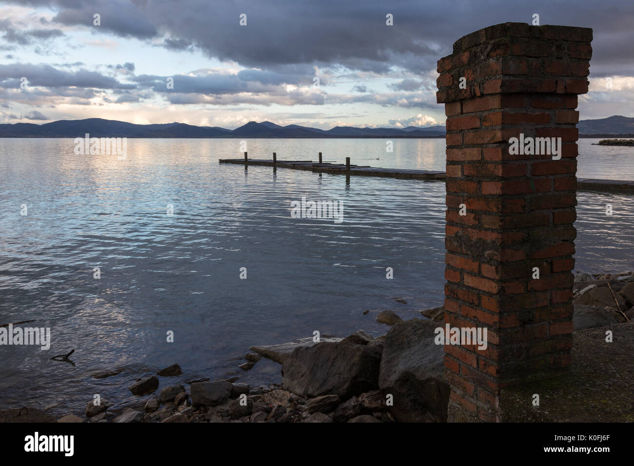 Column brick hi-res stock photography and images - Alamy