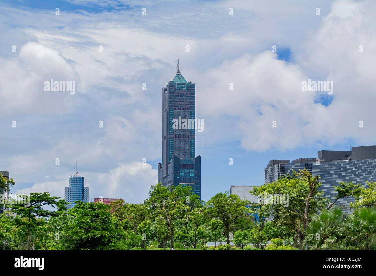 85 sky tower hi-res stock photography and images - Alamy