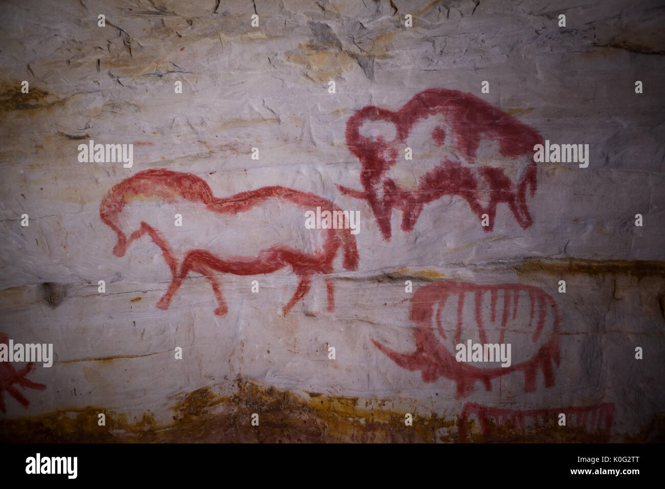 Prehistoric cave painting hi-res stock photography and images - Alamy