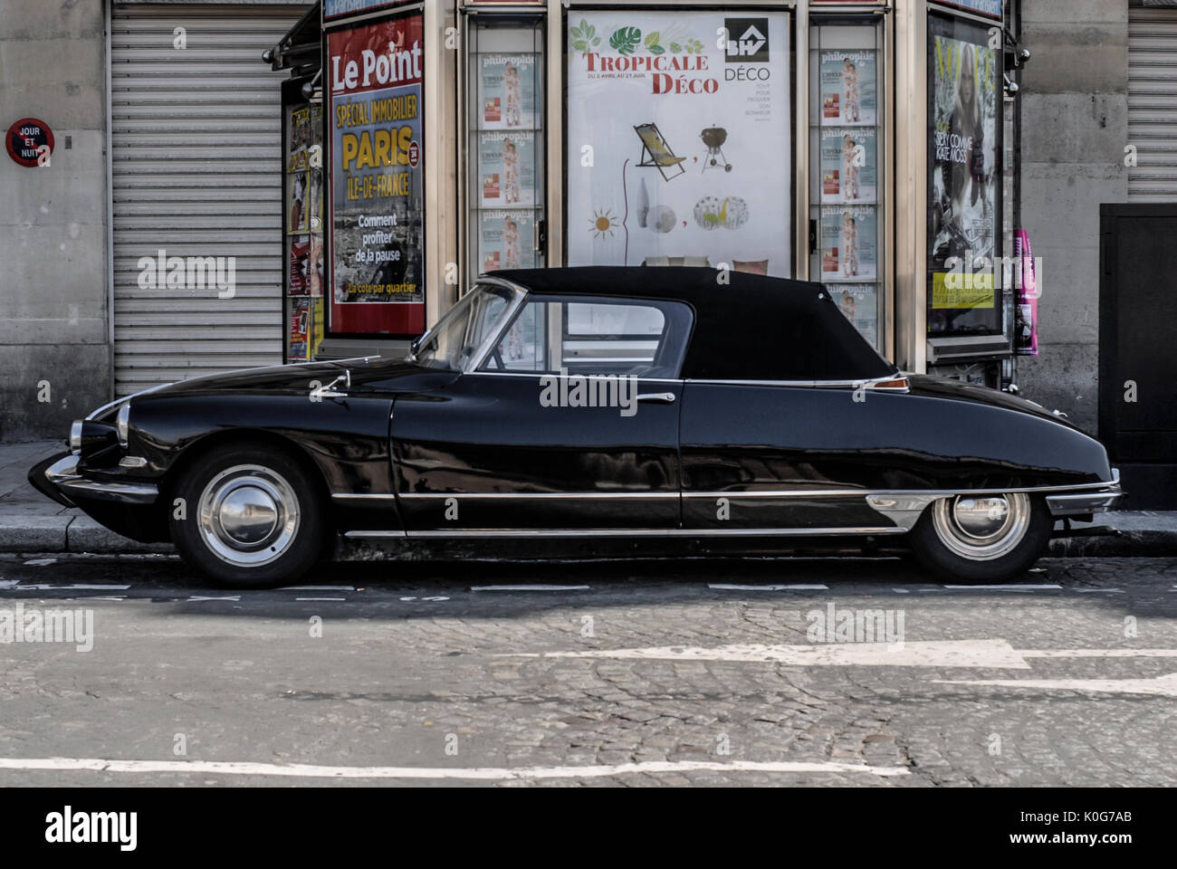 Citroen ds convertible hi-res stock photography and images - Alamy