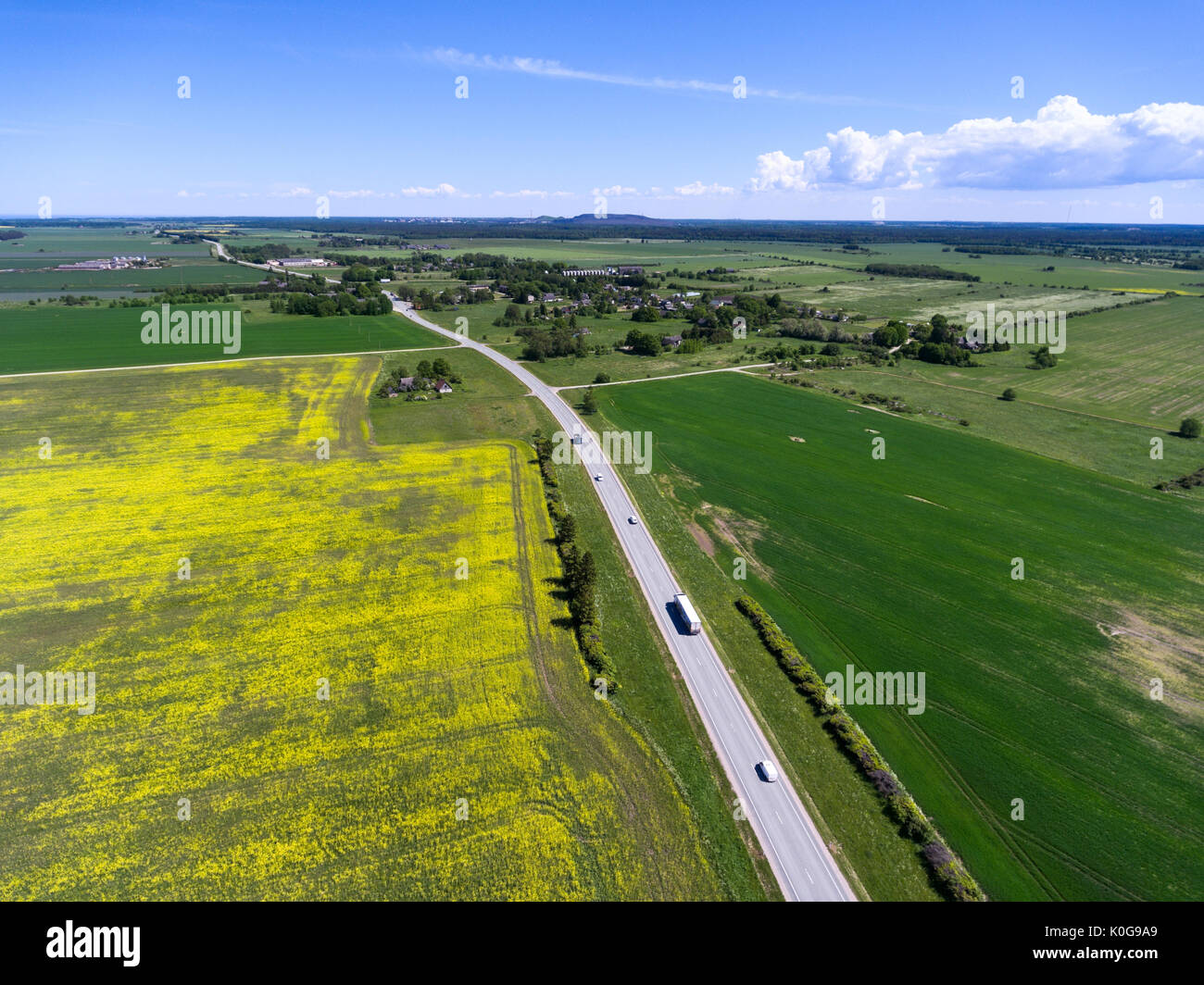Truck on highway from above hi-res stock photography and images - Alamy