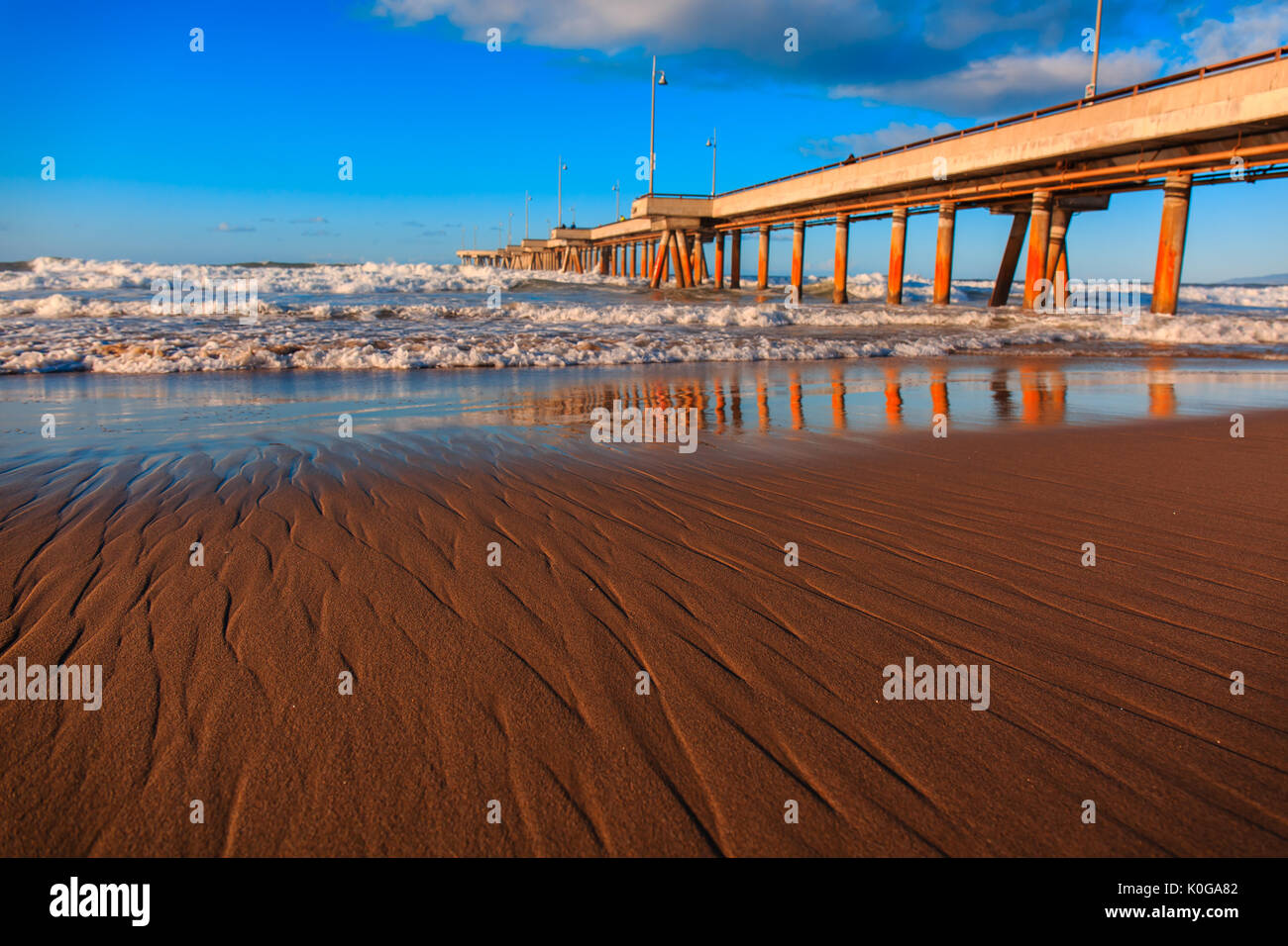 Venice beach fishing pier and the beachBlue Stock Photo - Alamy