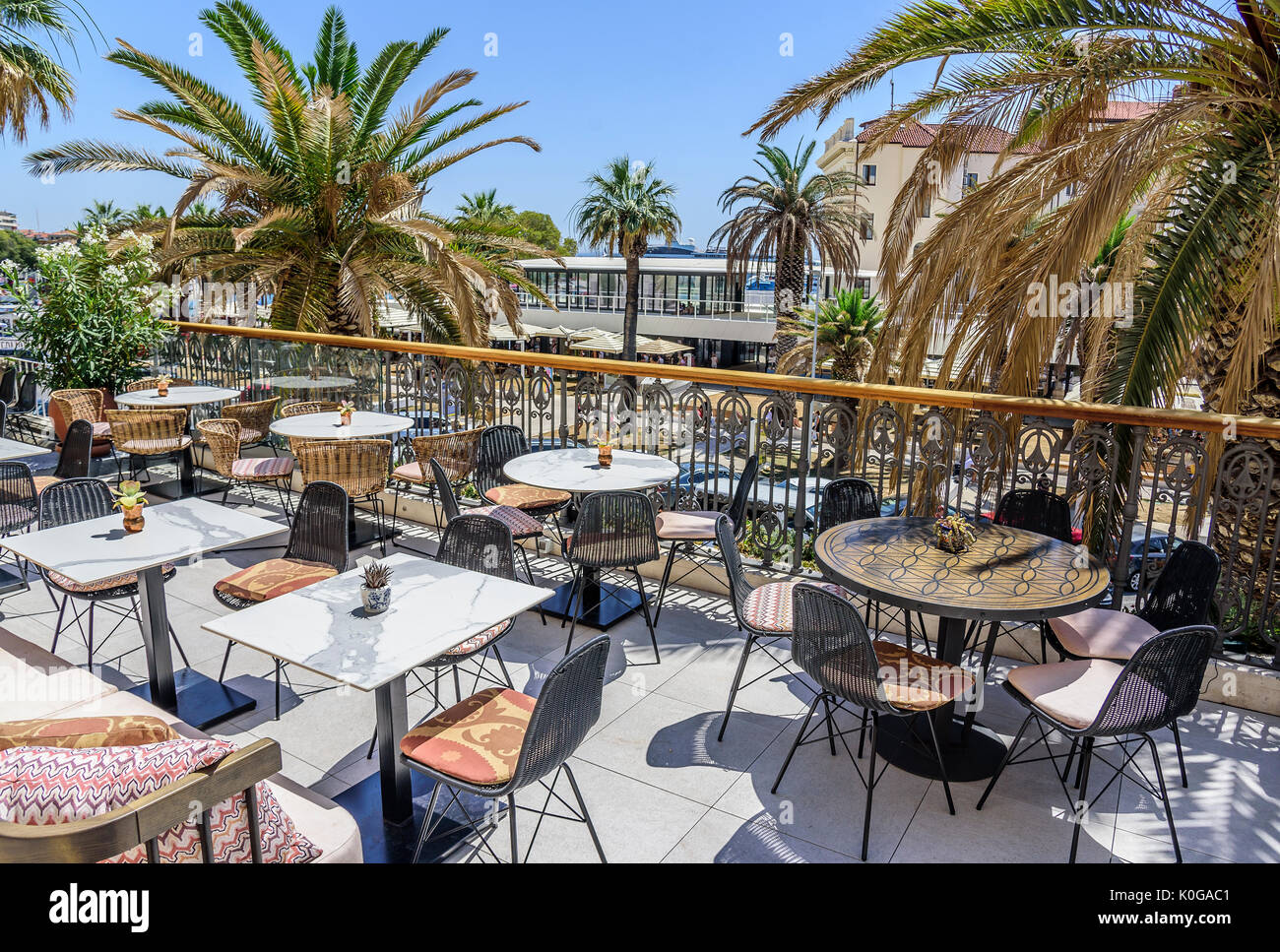 Interior open air restaurant Stock Photo - Alamy